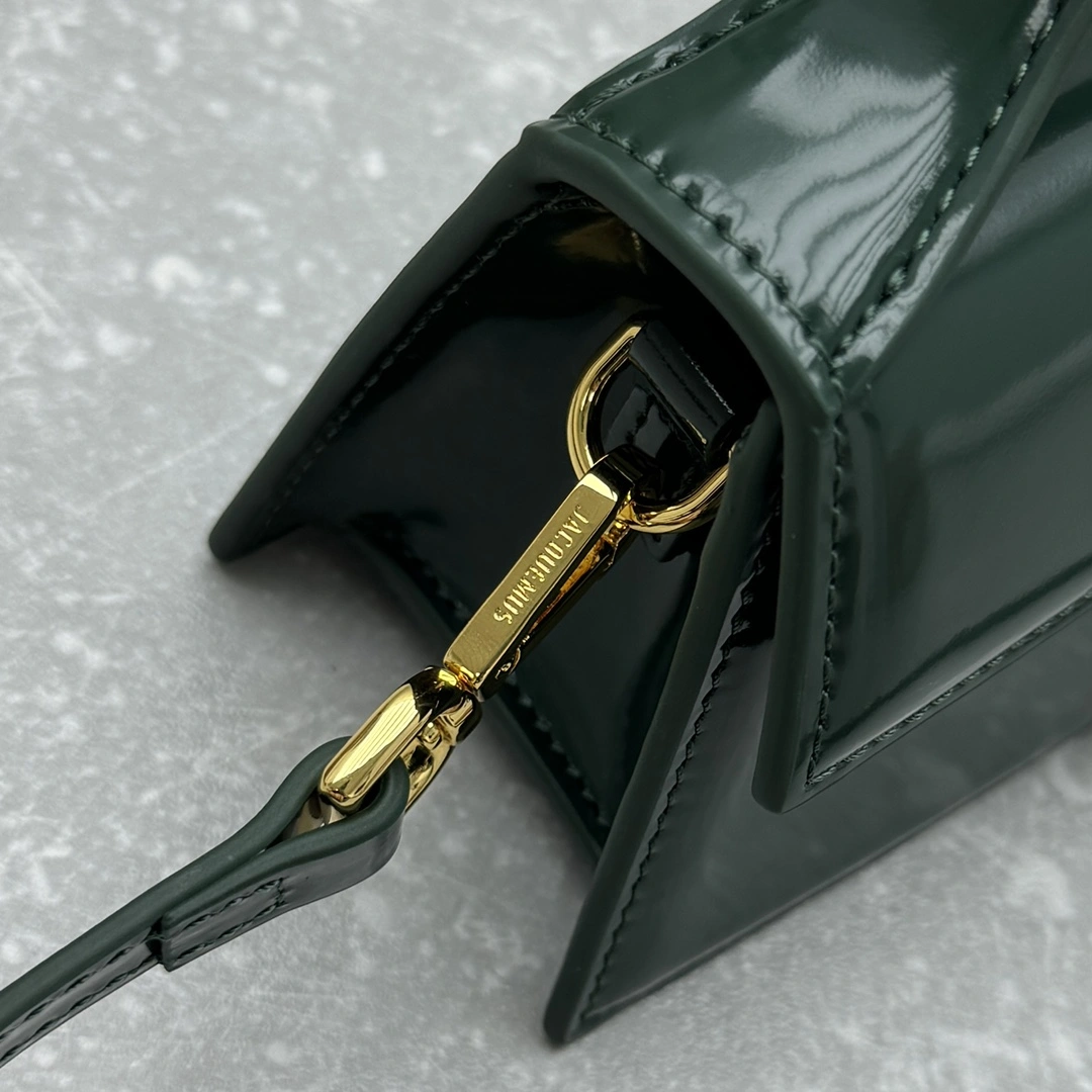 Brand-authenticated Jacquemus Satchel Bags