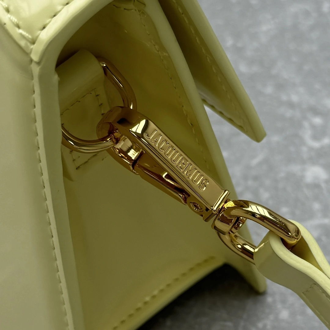 Legit Jacquemus Satchel Bags