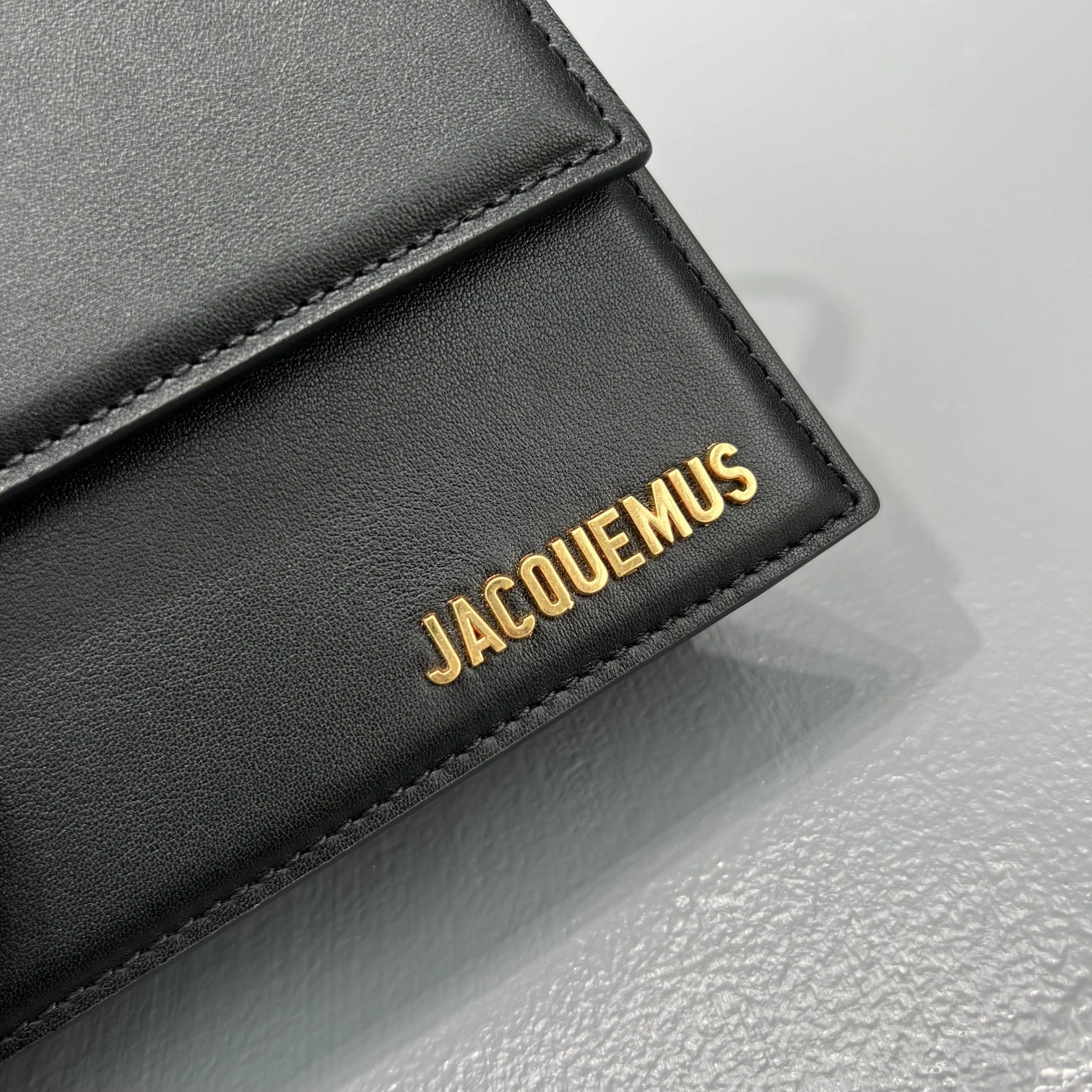 Official Jacquemus Satchel Bags