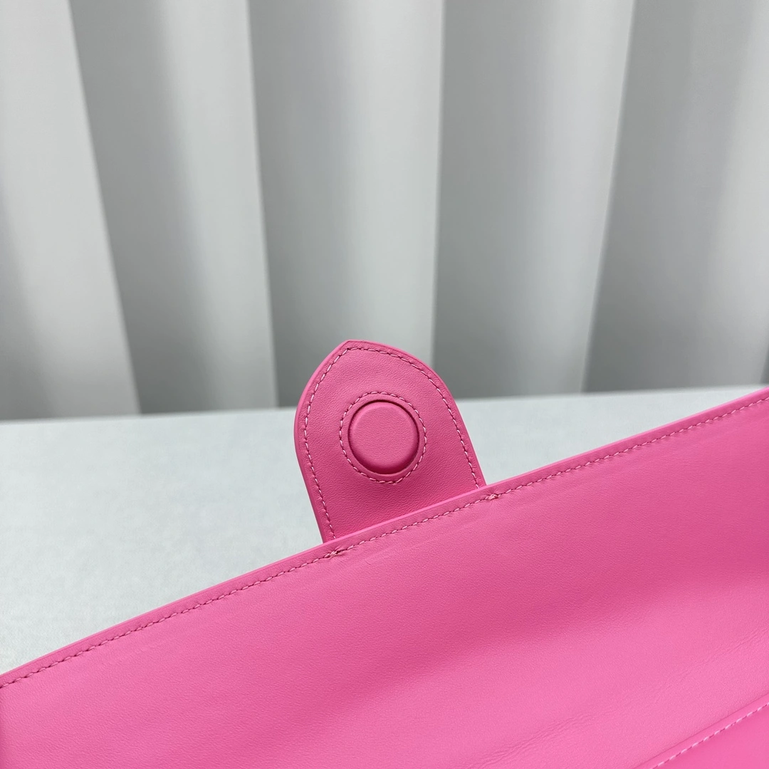 Affordable Jacquemus Satchel Bags