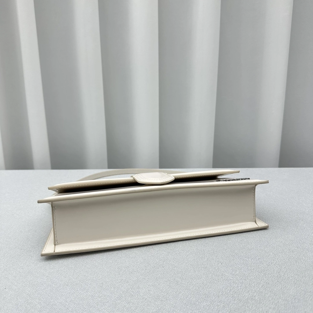 Real Jacquemus Satchel Bags