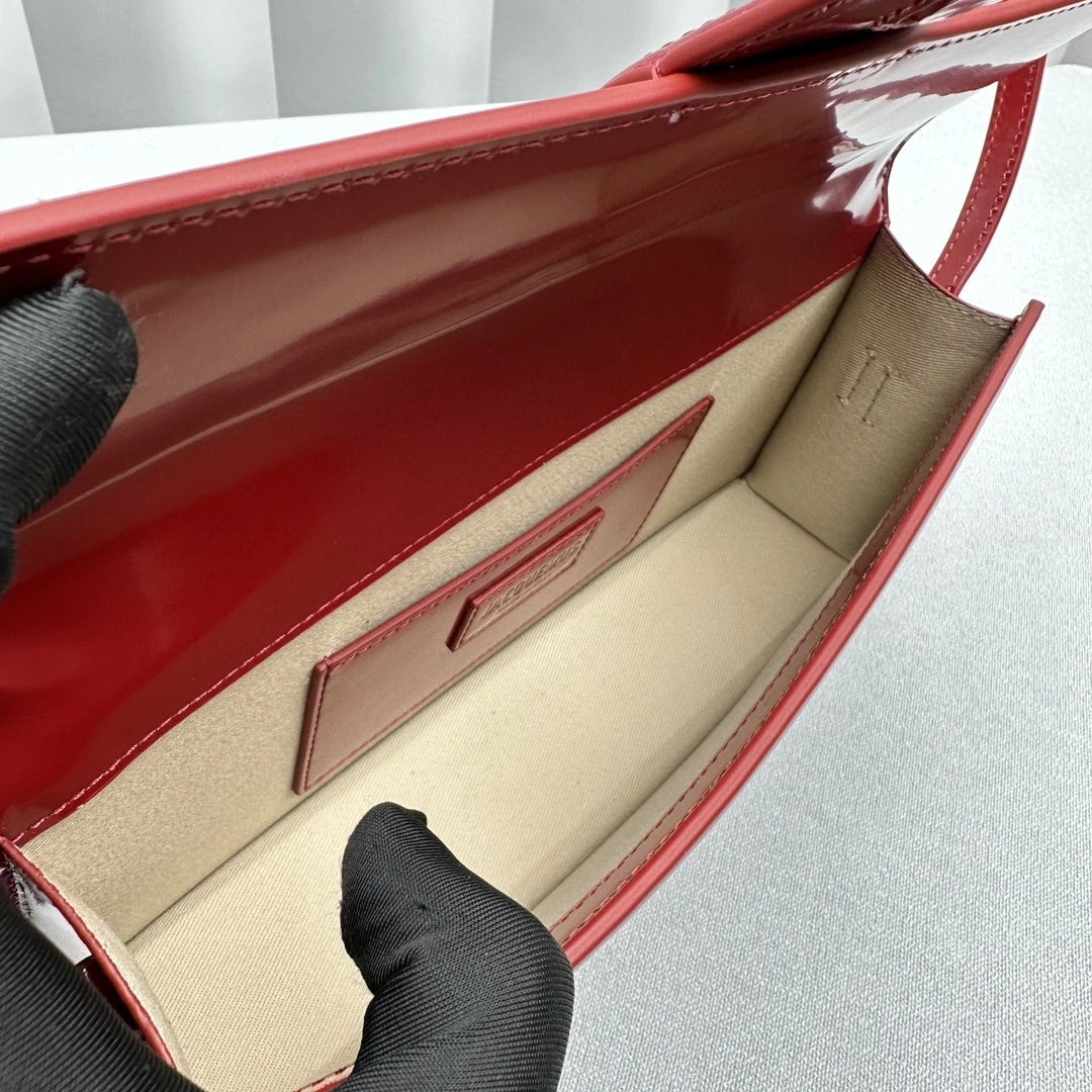 Bargain Jacquemus Satchel Bags