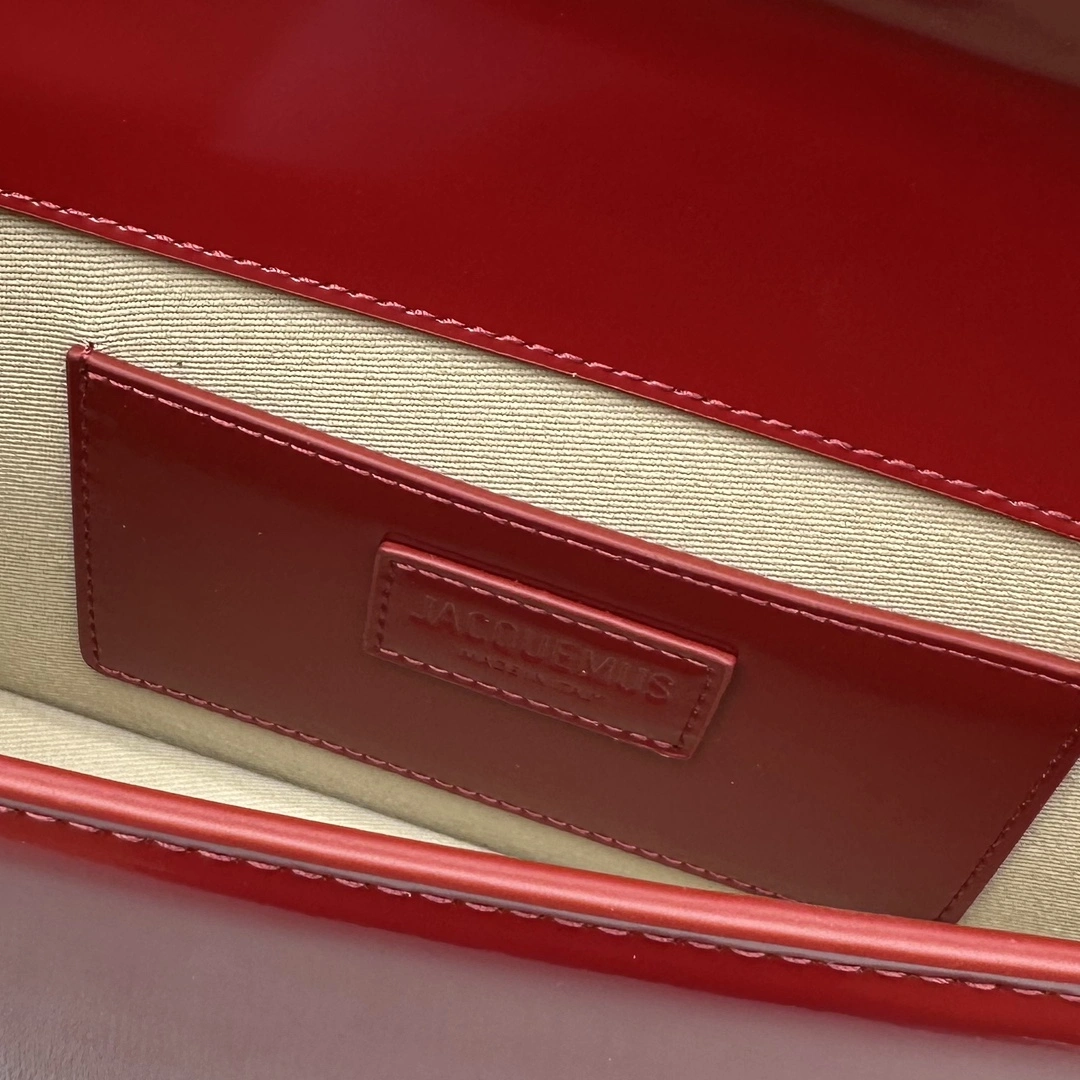 Bargain Jacquemus Satchel Bags