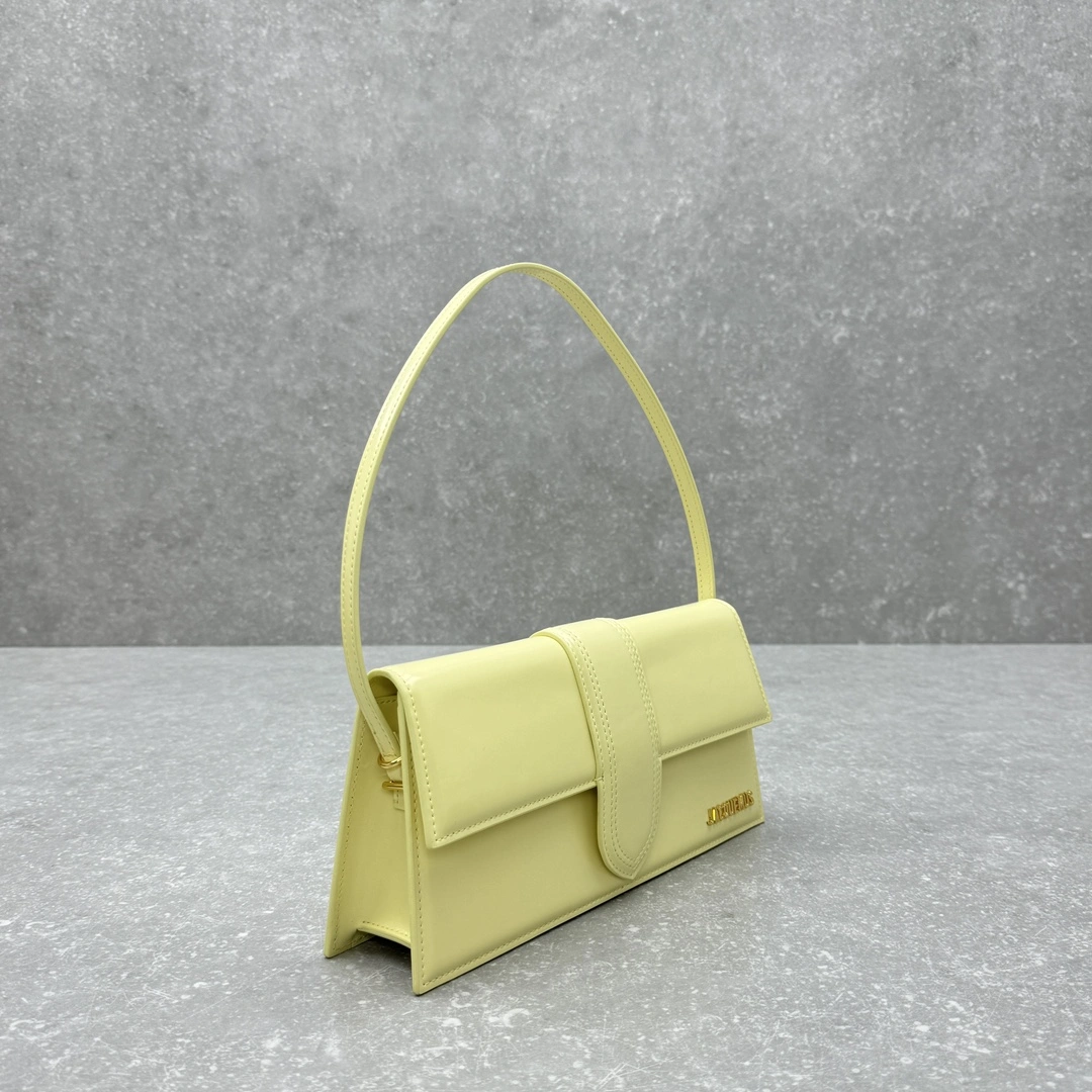 Reasonably priced Jacquemus Satchel Bags