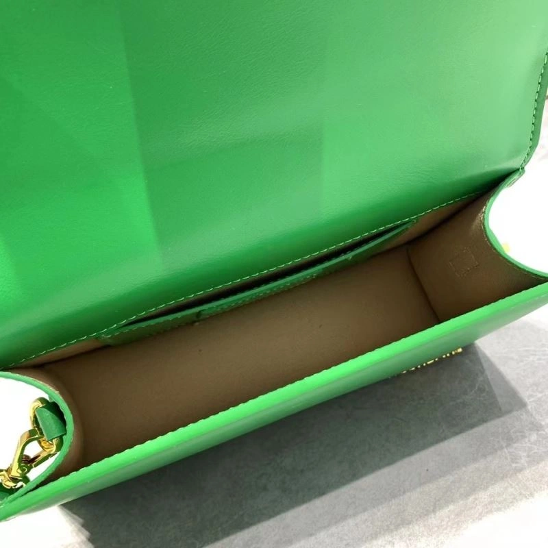 Inexpensive Jacquemus Satchel Bags
