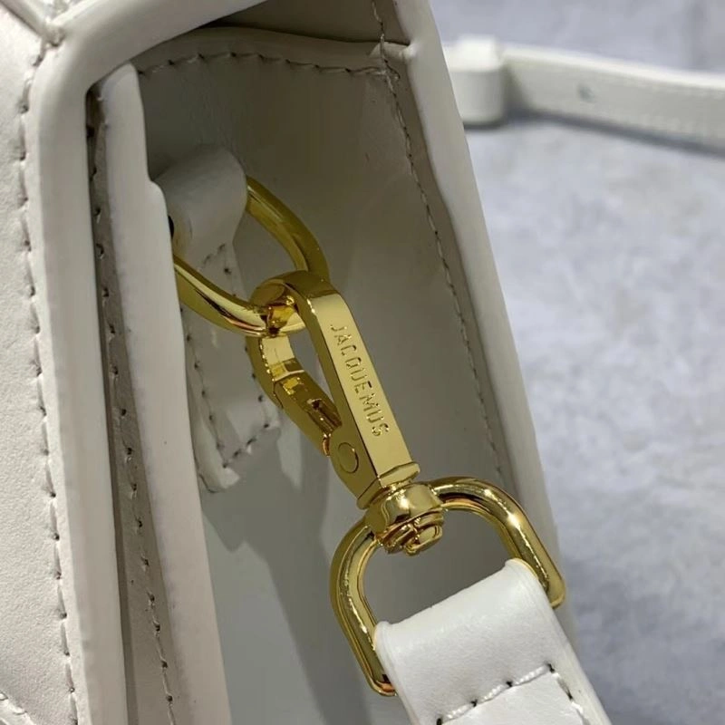 Budget-friendly Jacquemus Satchel Bags
