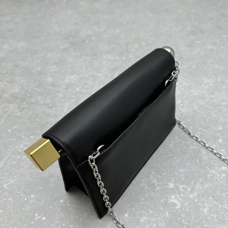 Top mirror Jacquemus Satchel bags