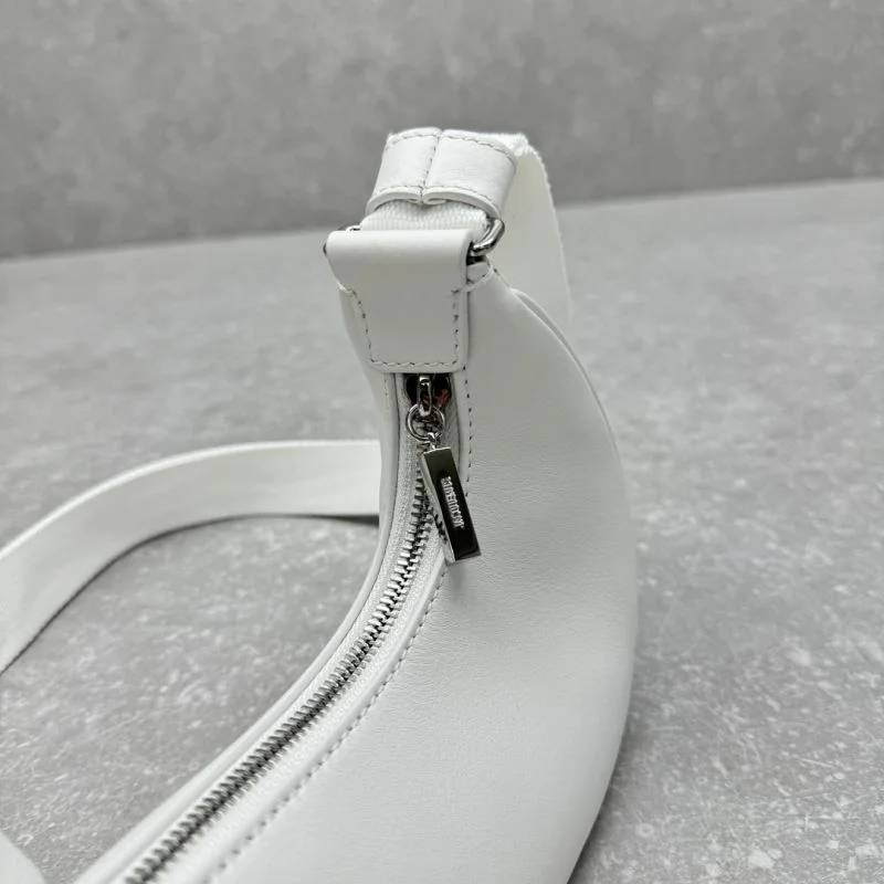 Official Jacquemus Satchel bags