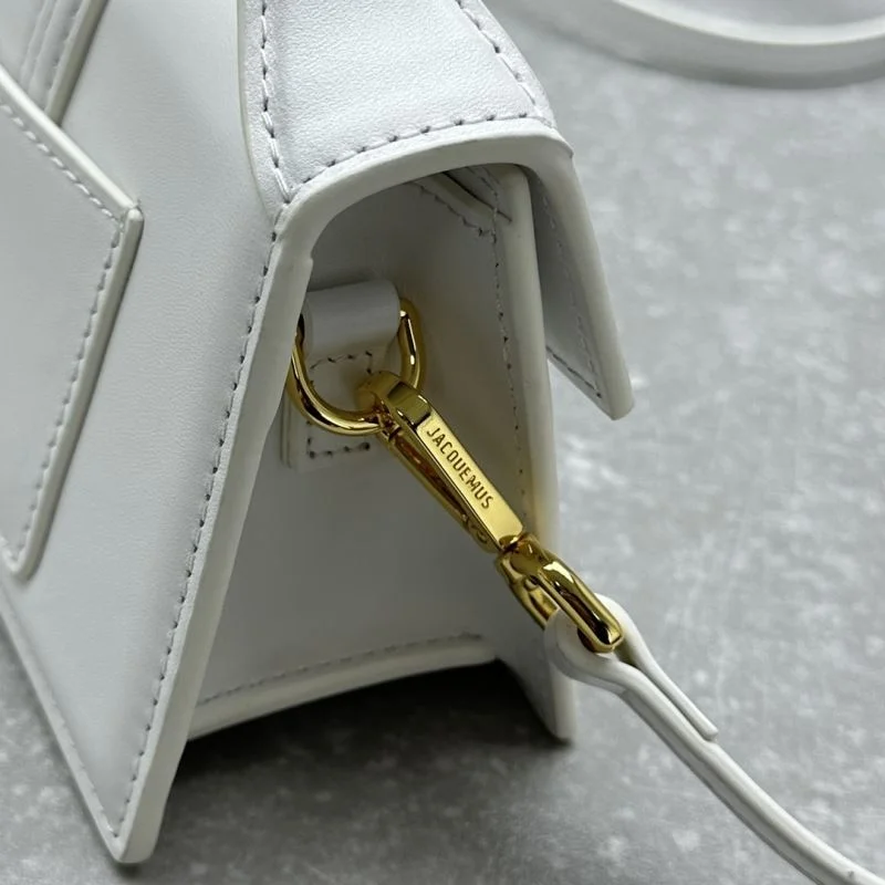 Accurate model Jacquemus Satchel bags