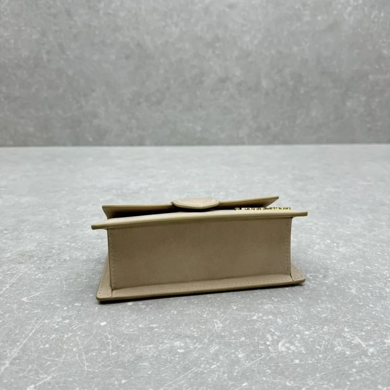 Accurate model Jacquemus Satchel bags