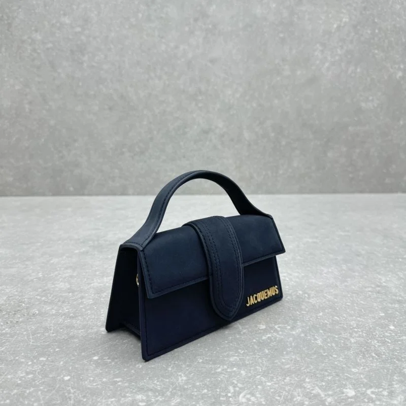 Indistinguishable Jacquemus Satchel bags