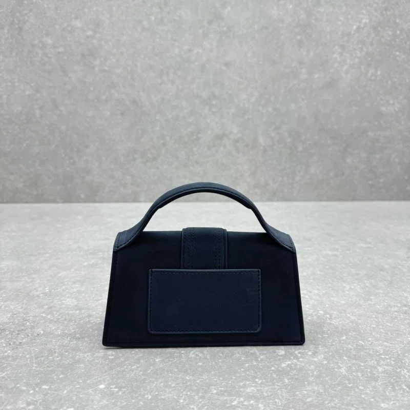 Indistinguishable Jacquemus Satchel bags