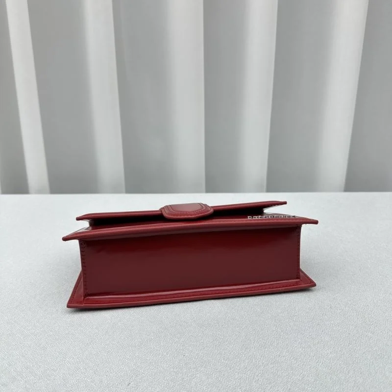 Top mirror Jacquemus Satchel bags