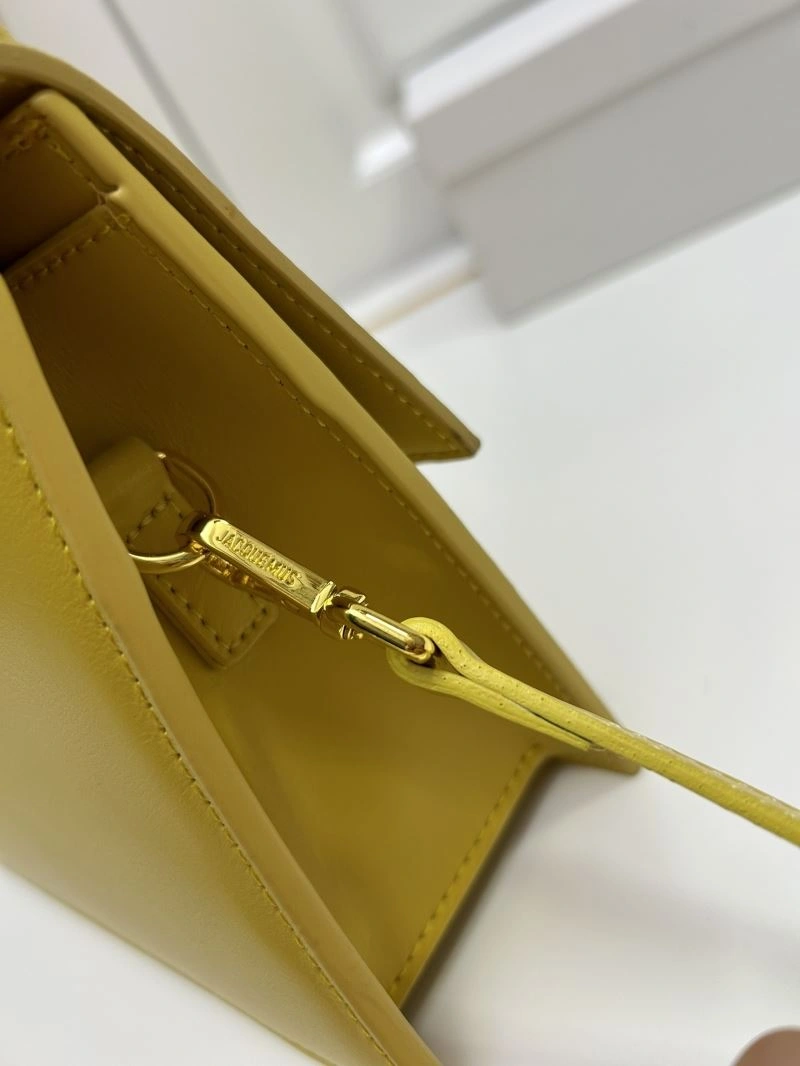 Budget-friendly Jacquemus Top Handle Bags