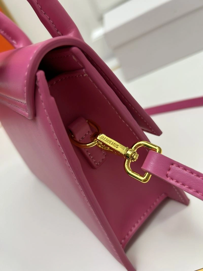 Top match Jacquemus Top Handle Bags