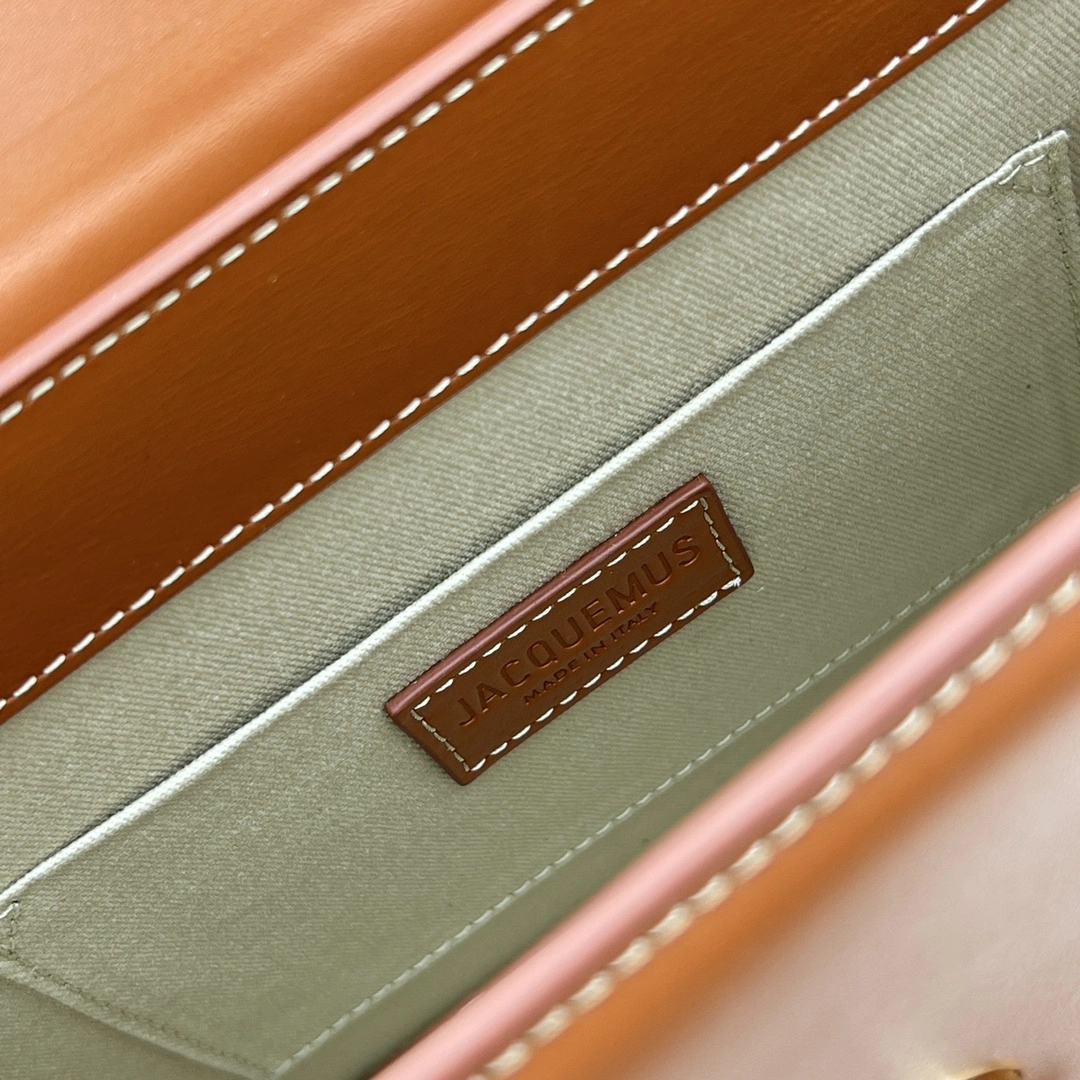 Budget-friendly Jacquemus Top Handle Bags
