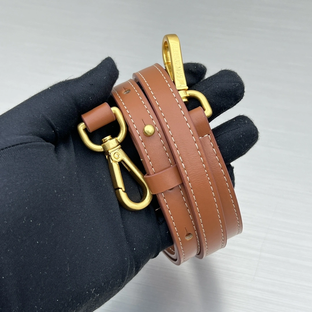 Budget-friendly Jacquemus Top Handle Bags