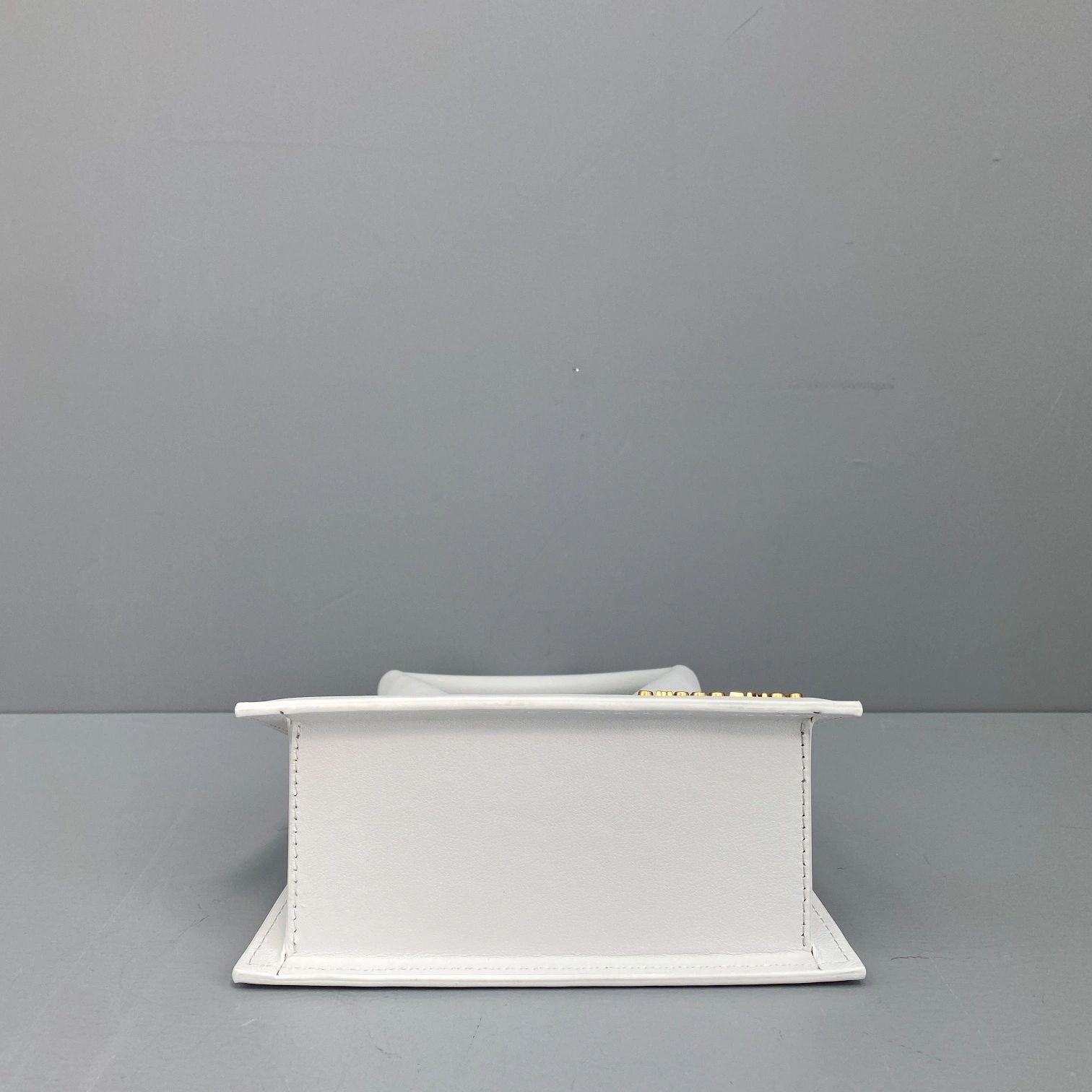 Budget-friendly Jacquemus Top Handle Bags