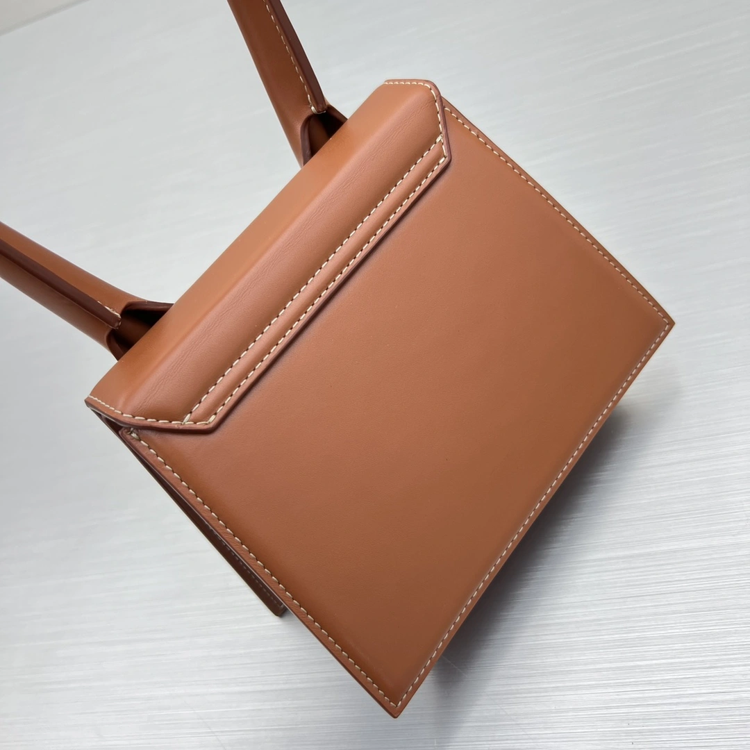 High accuracy Jacquemus Top Handle Bags