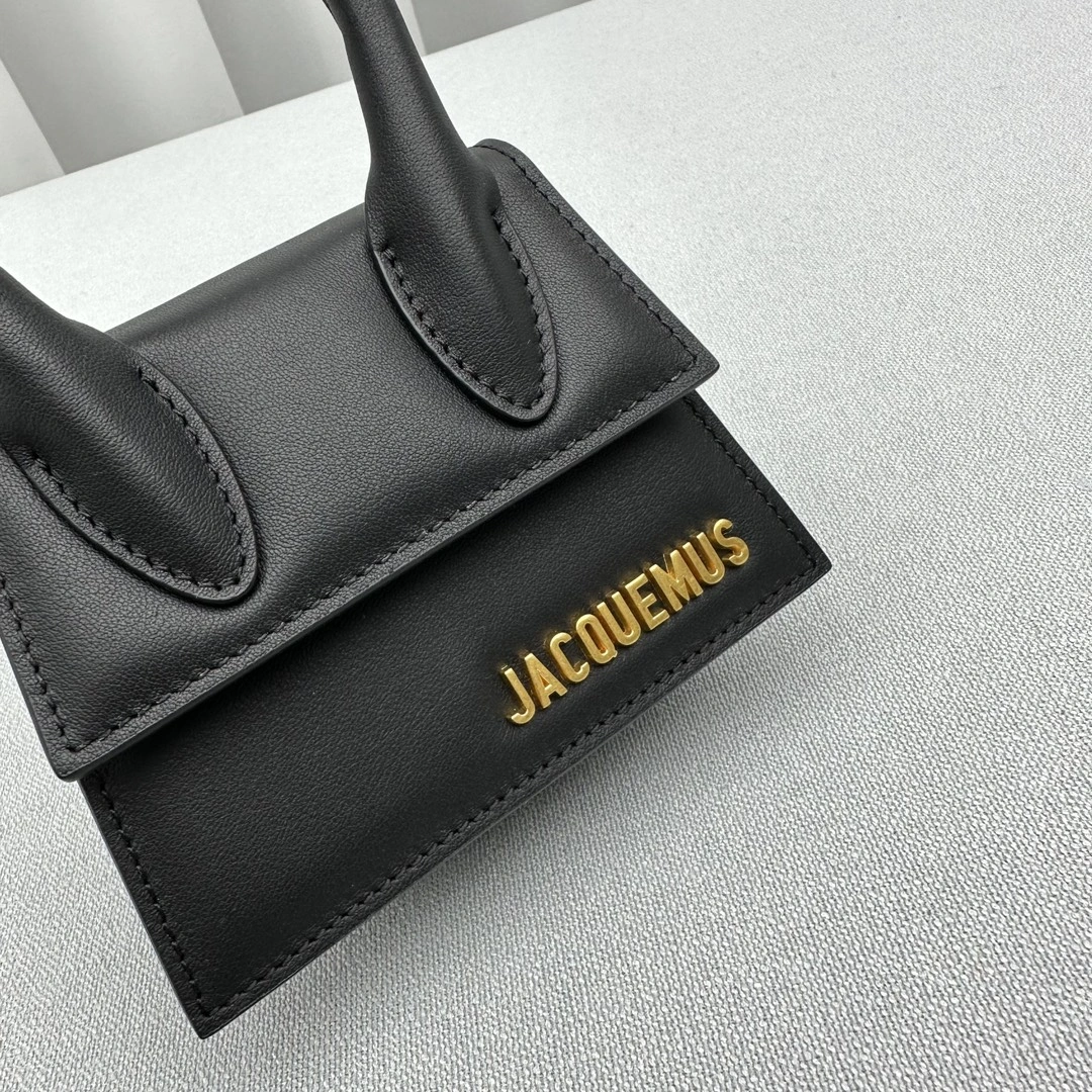 Exact replica Jacquemus Top Handle Bags
