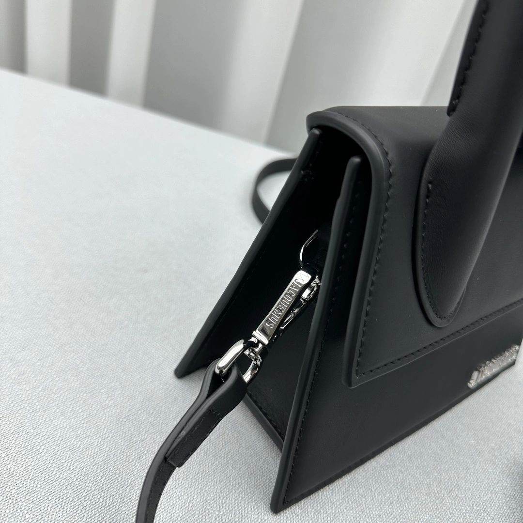 1:1 copy Jacquemus Top Handle Bags