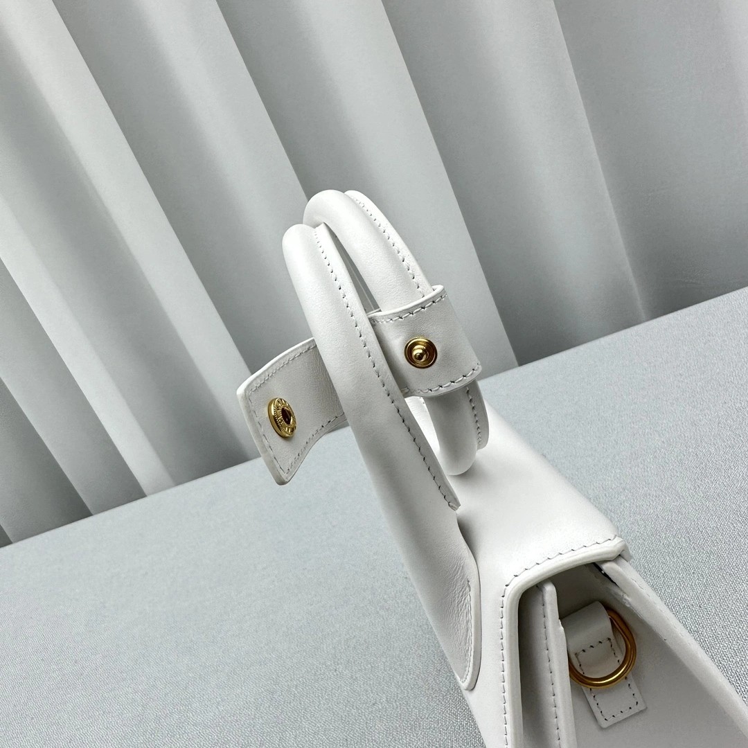 Indistinguishable Jacquemus Top Handle Bags