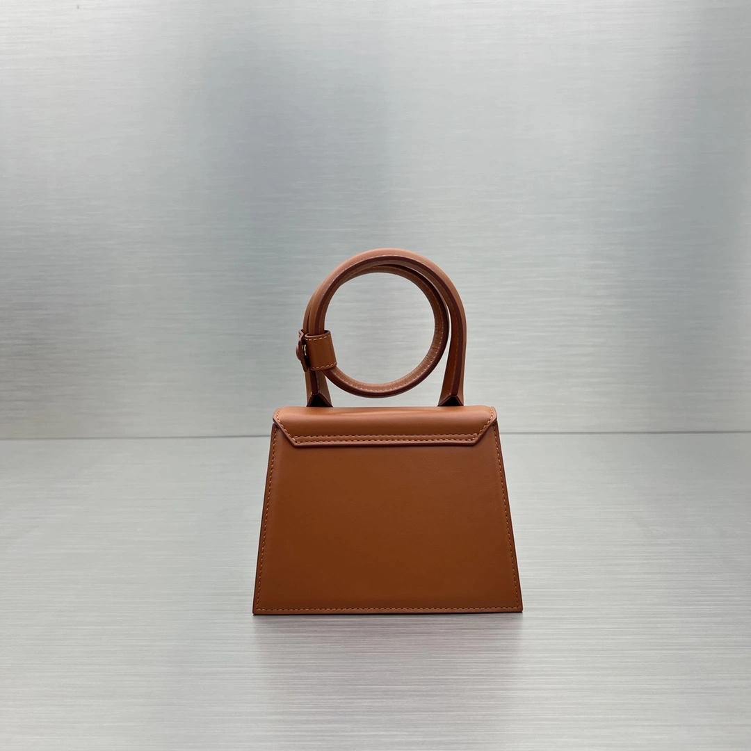 Top mirror Jacquemus Top Handle Bags