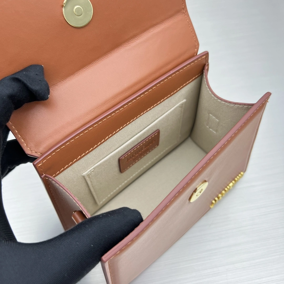 Top mirror Jacquemus Top Handle Bags
