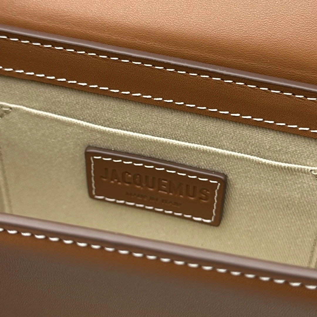 Top match Jacquemus Top Handle Bags