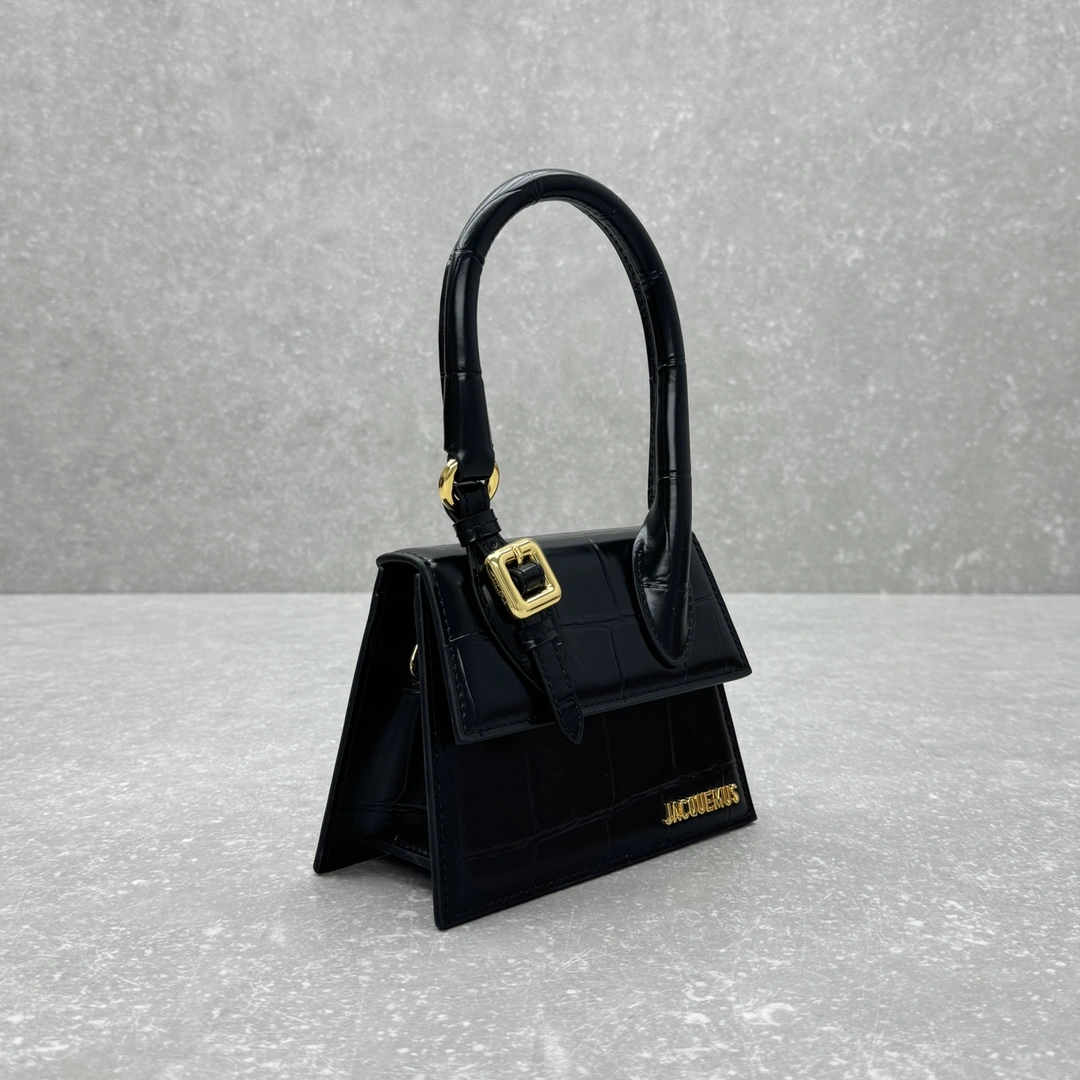 High accuracy Jacquemus Top Handle Bags
