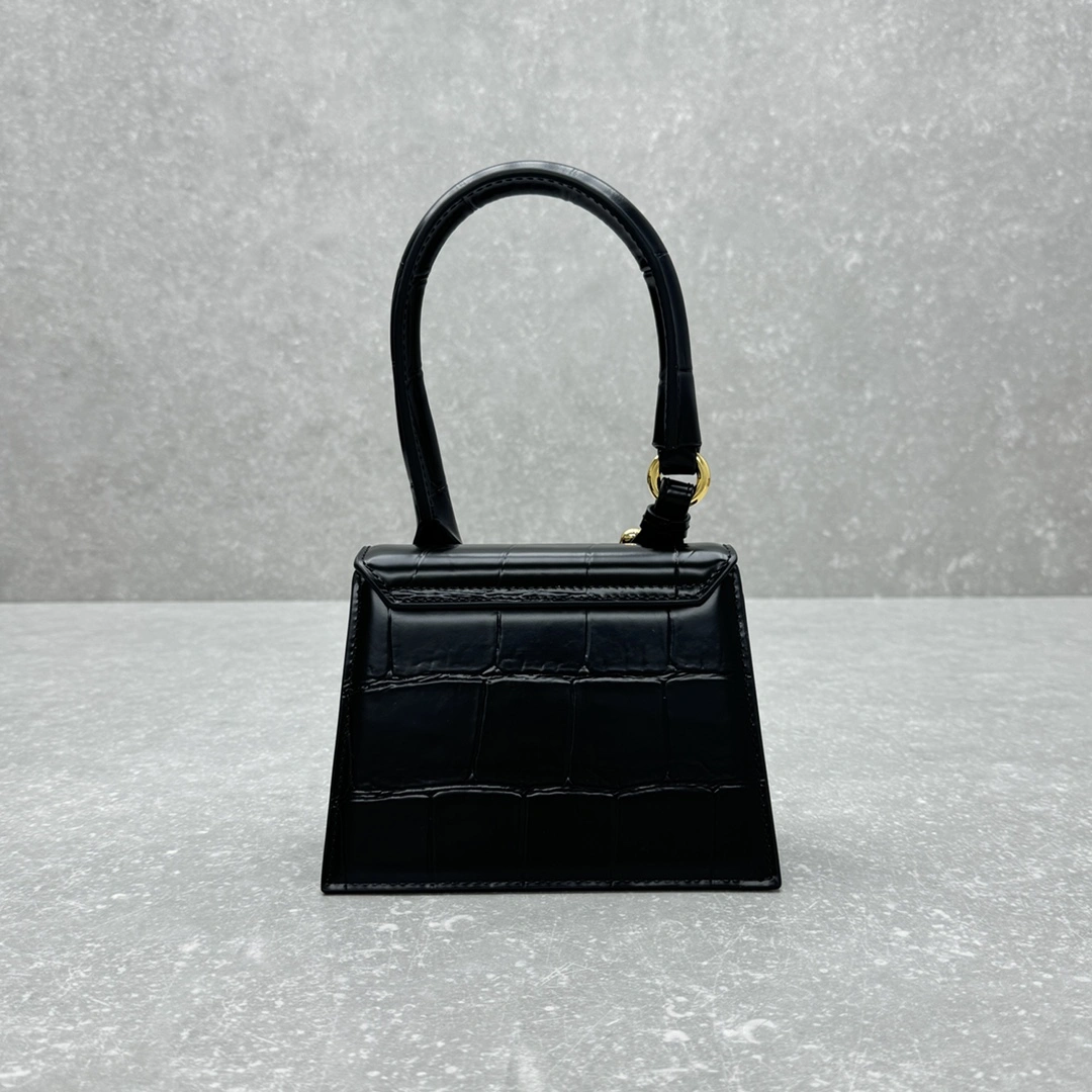 High accuracy Jacquemus Top Handle Bags