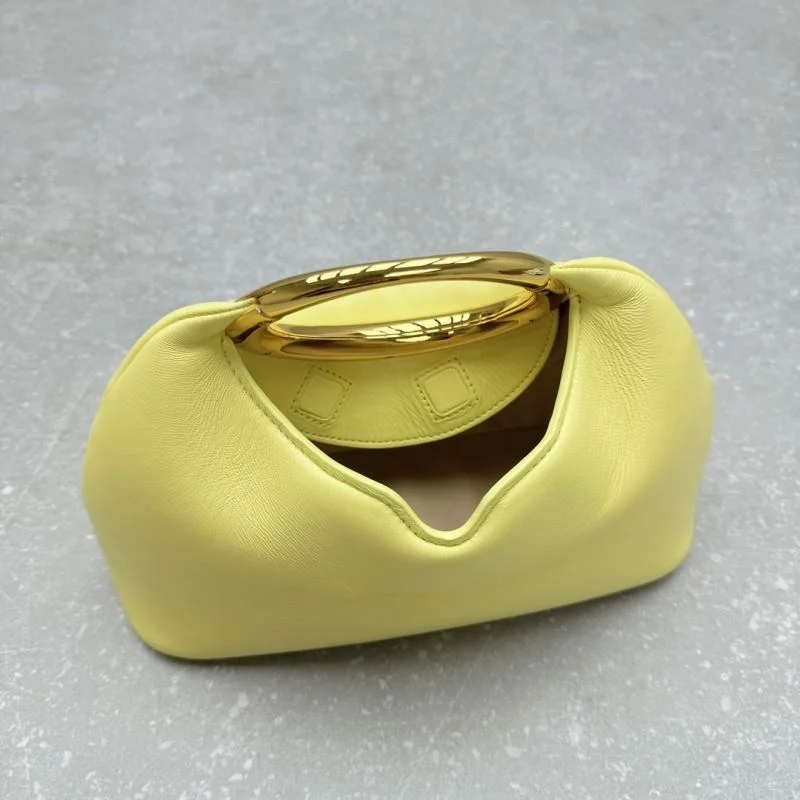 Bargain Jacquemus Top Handle Bags