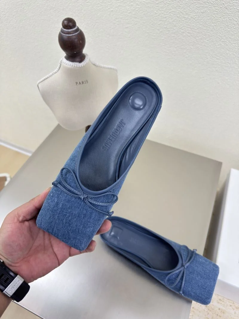 Low-cost Jacques Sandals