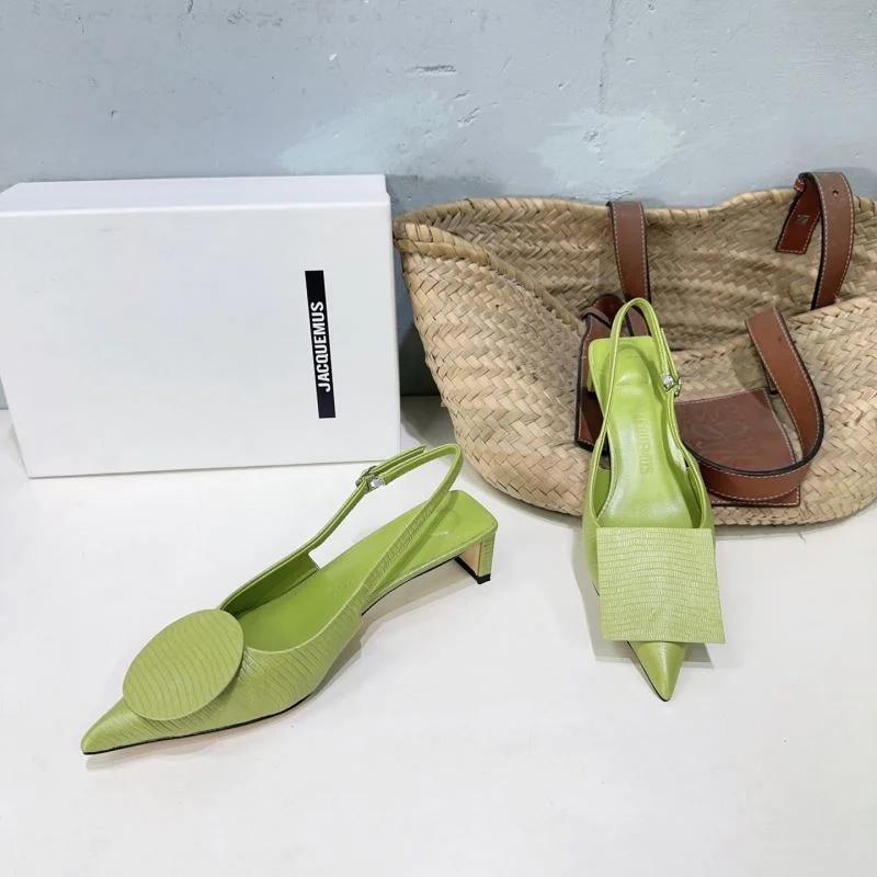 Low-cost Jacques Sandals