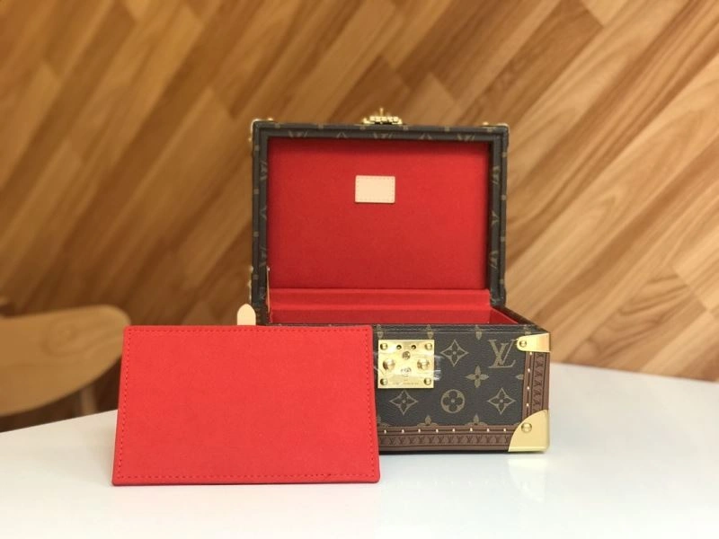 Perfect replica Jewelry Box