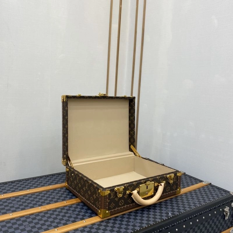 Brand-authenticated Jewelry Box