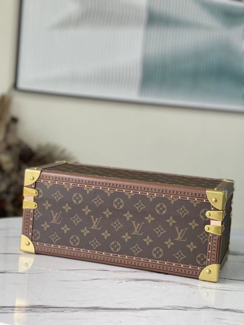 Value-priced Jewelry Box