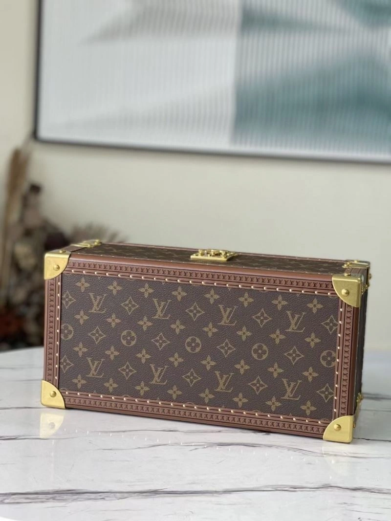 Value-priced Jewelry Box