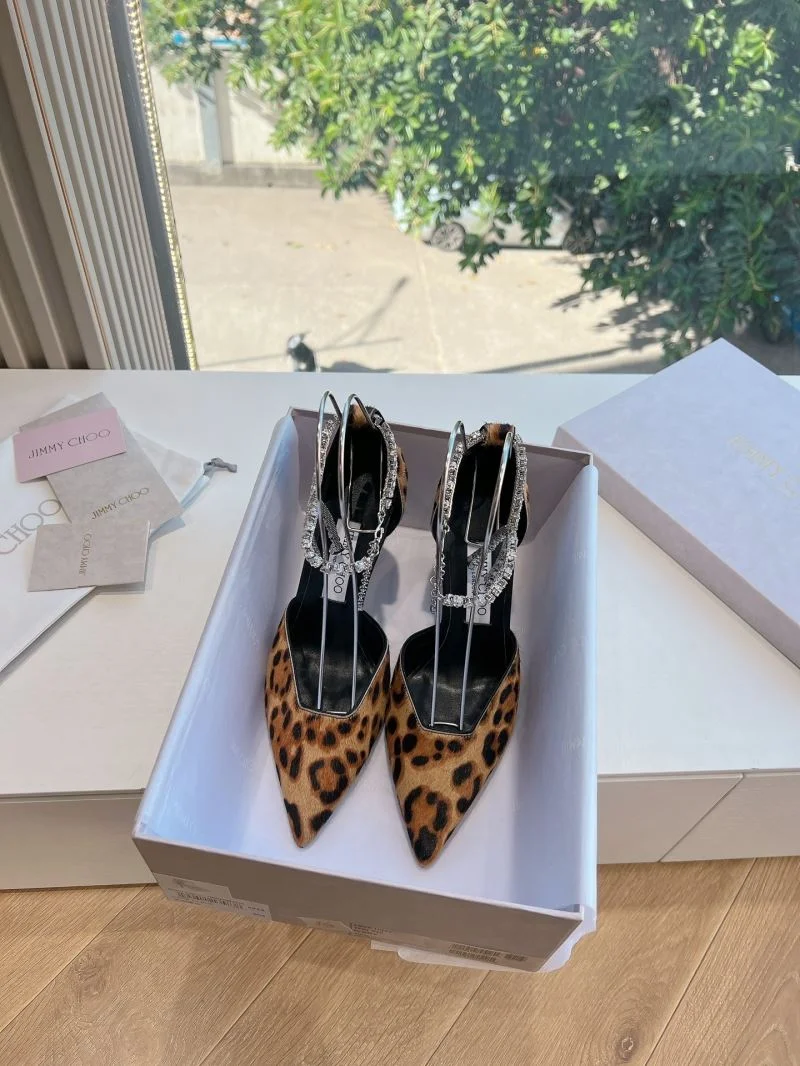 Low-cost Jimmy Choo Sandals