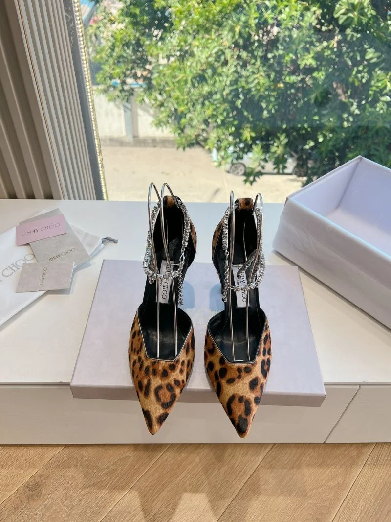 Low-cost Jimmy Choo Sandals