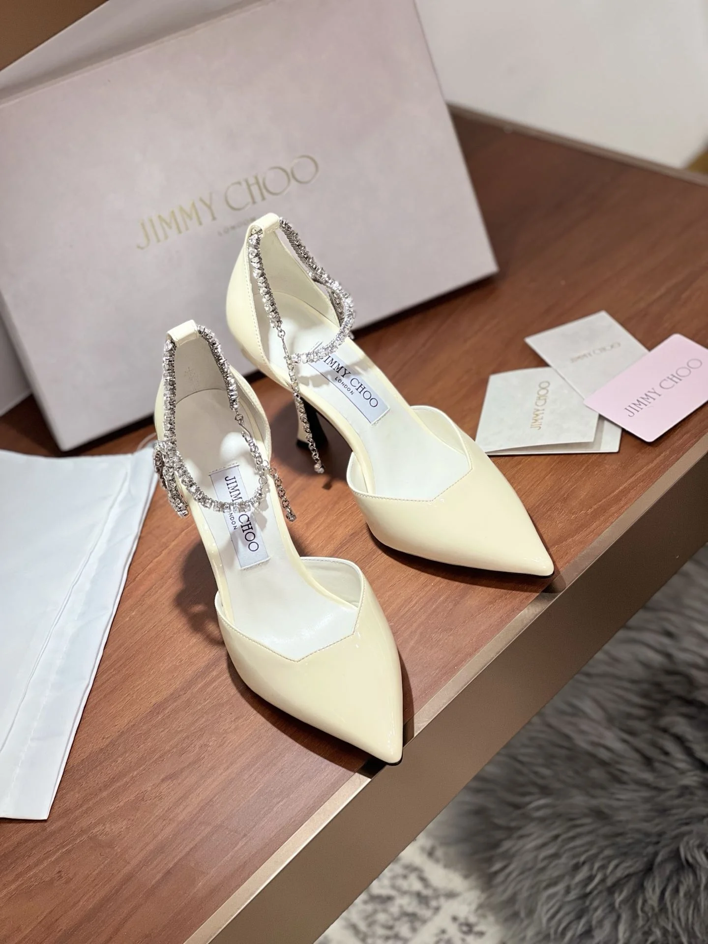 Exact replica Jimmy Choo Sandals