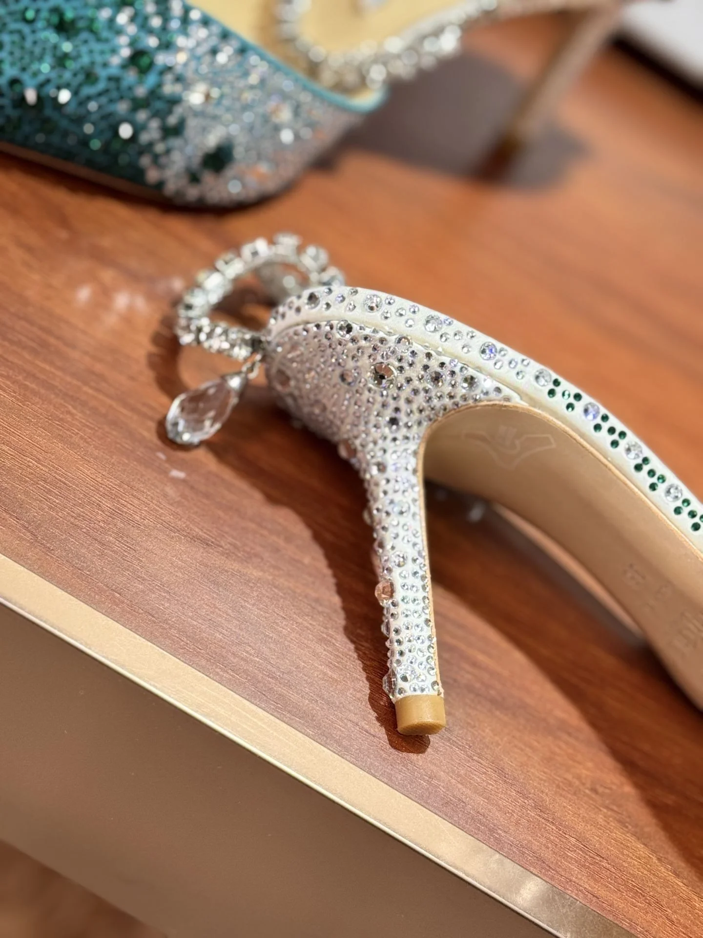 Low-cost Jimmy Choo Sandals