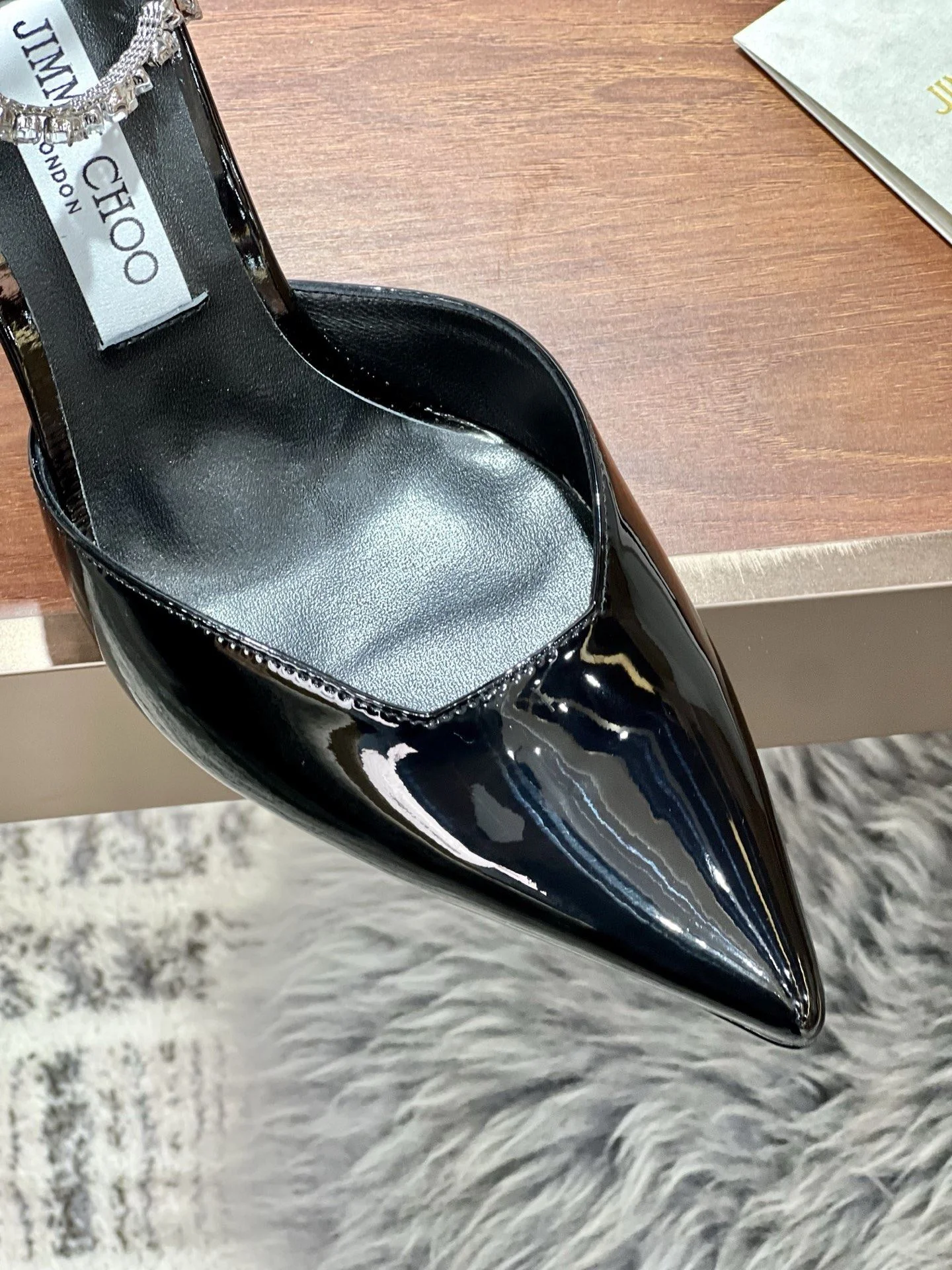 1:1 copy Jimmy Choo Sandals