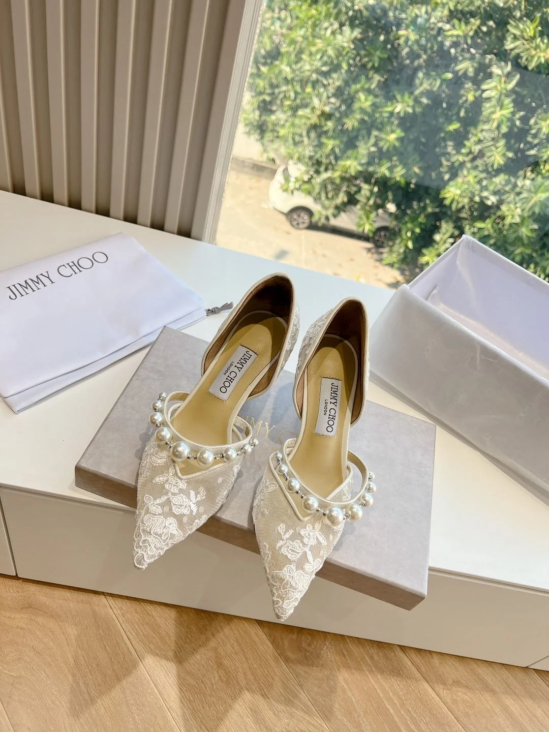 Exact replica Jimmy Choo Sandals
