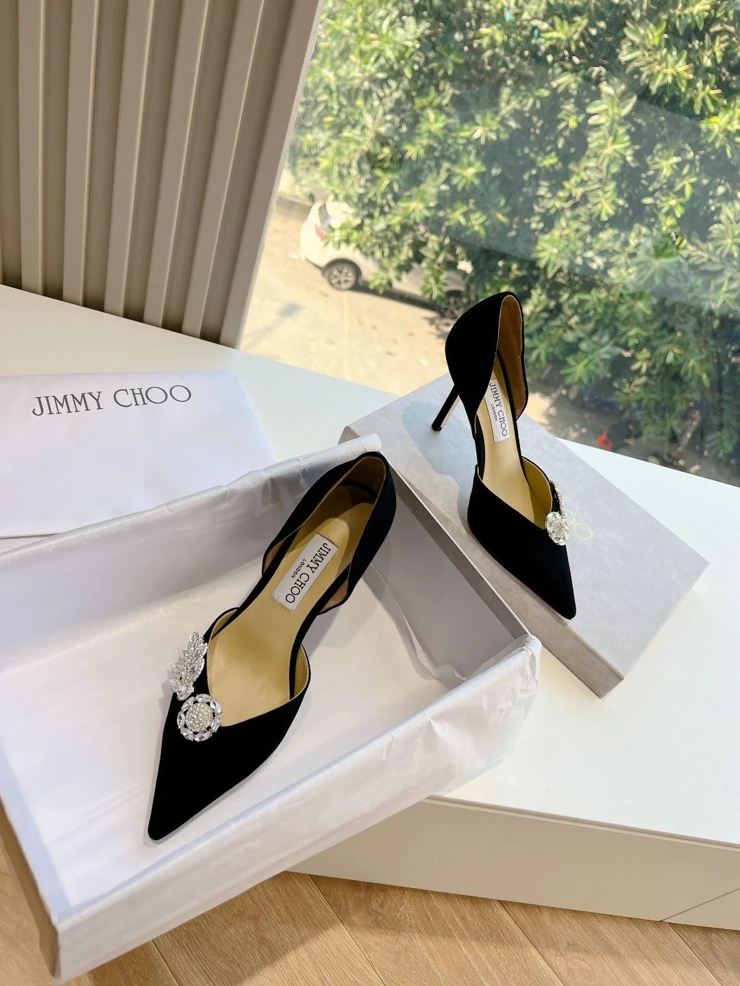 Inexpensive Jimmy Choo Sandals