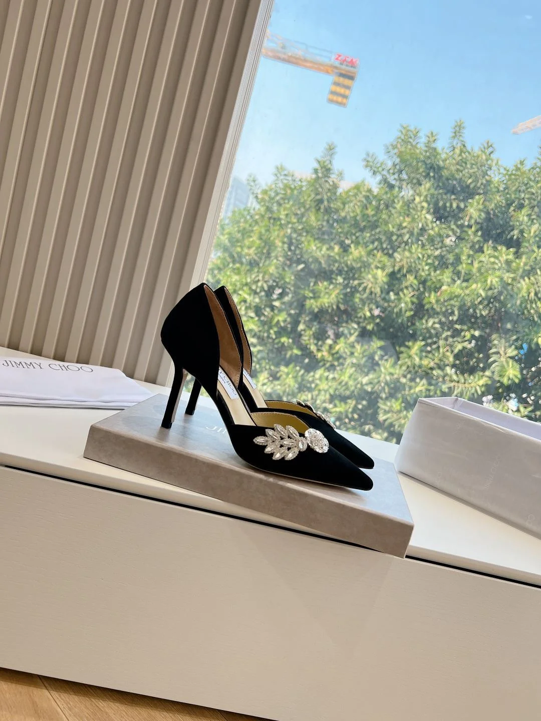 Inexpensive Jimmy Choo Sandals