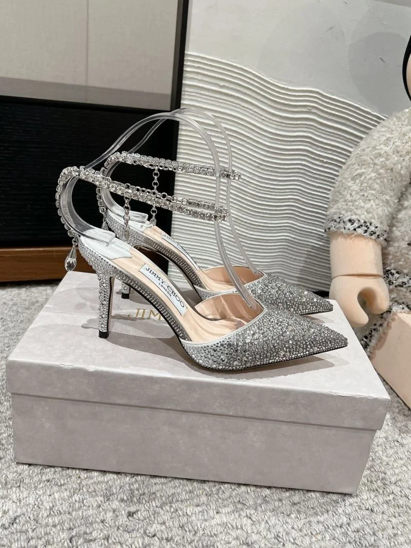 Low-cost Jimmy Choo Sandals