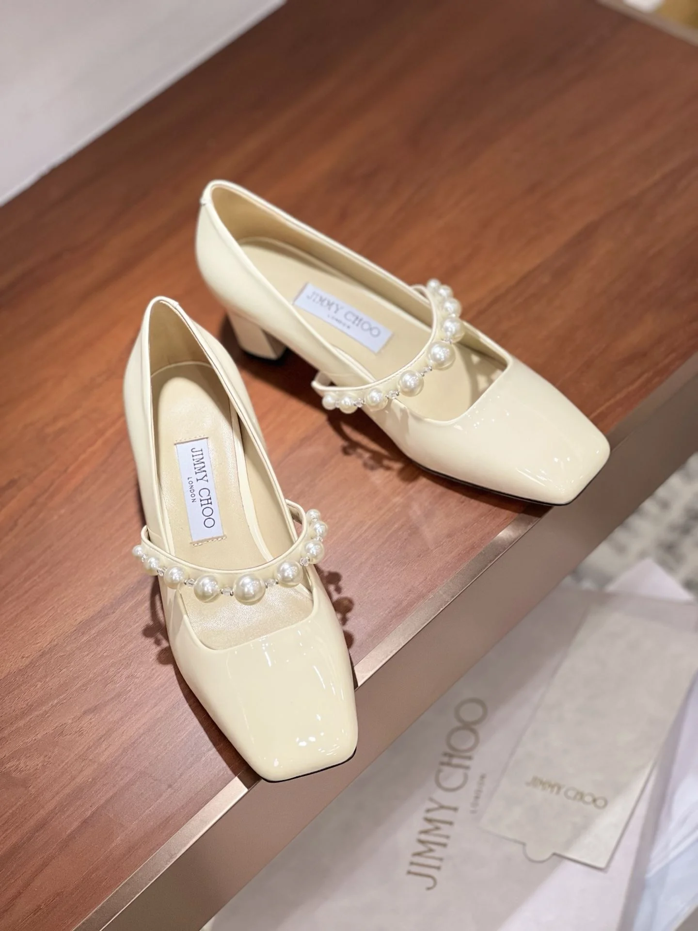 Exact replica Jimmy Choo Shoes