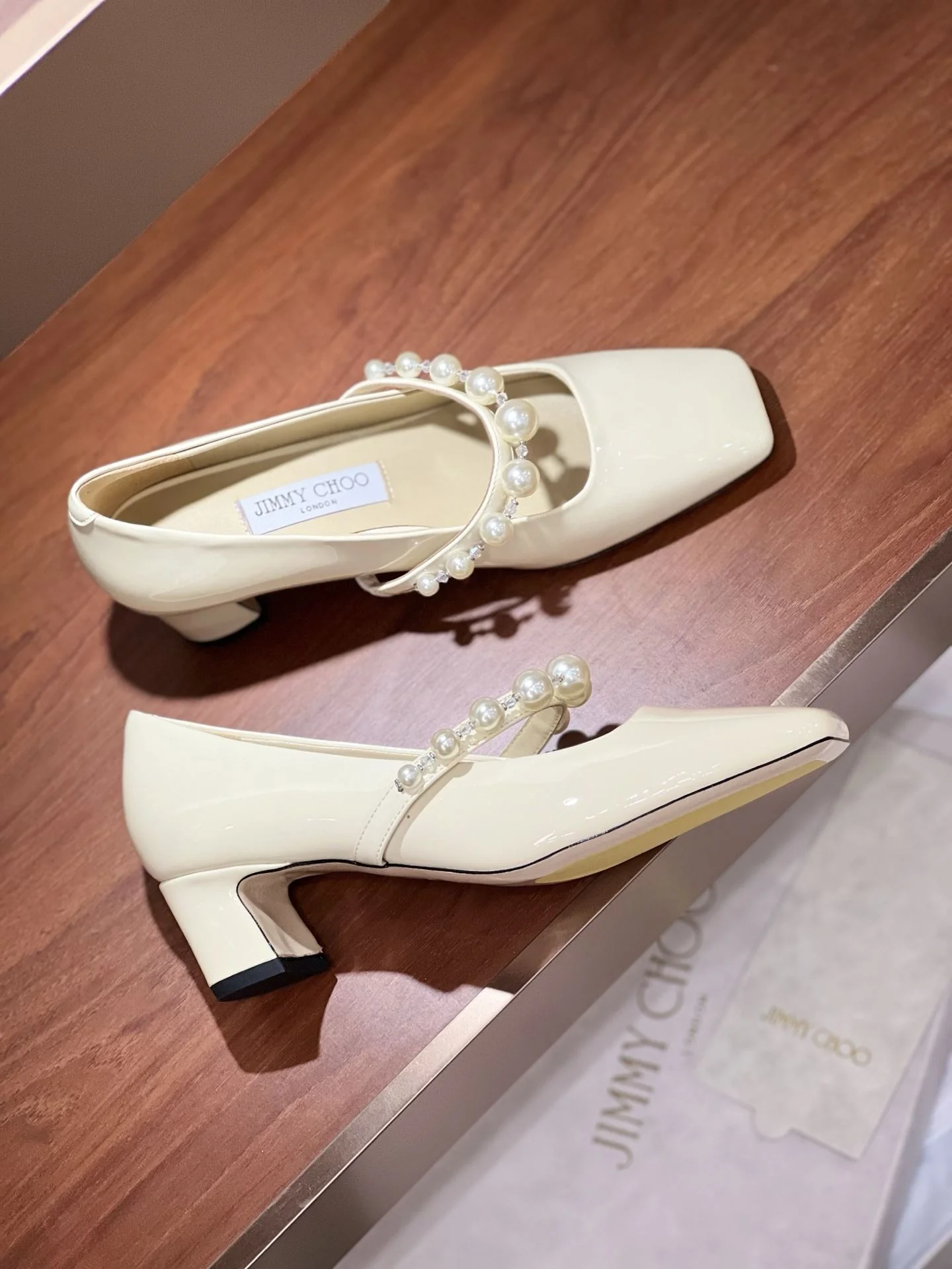 Exact replica Jimmy Choo Shoes