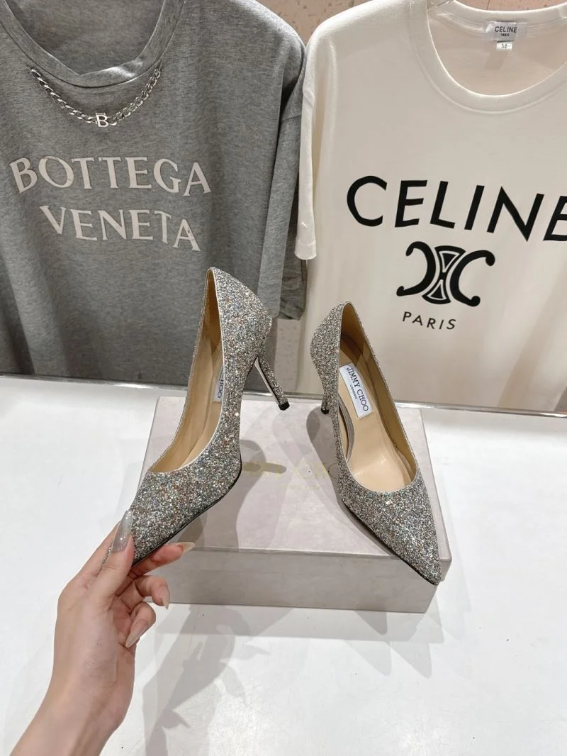 Low-cost Jimmy Choo Shoes